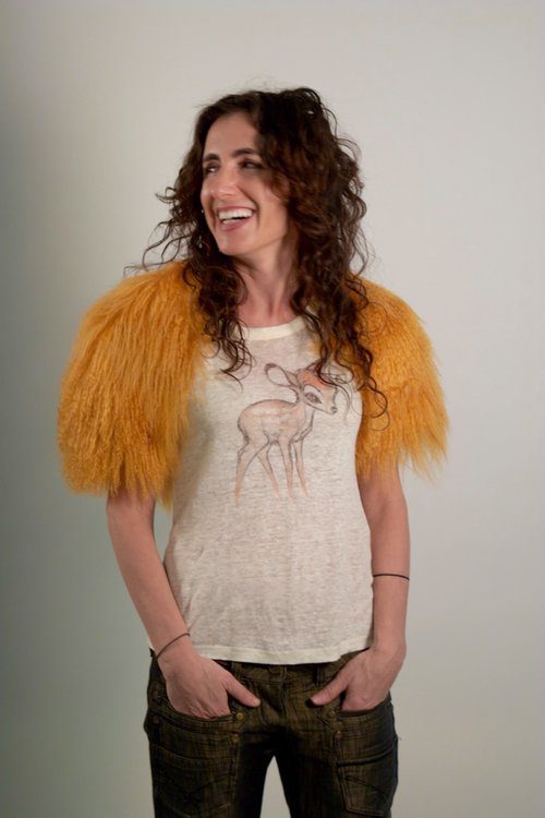 Podcast interview with author Suzi Siegel | Annmarie Kelly